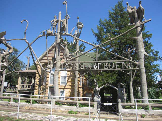 Lester Raymer Outsider Artist | Lester Raymer Folk Art